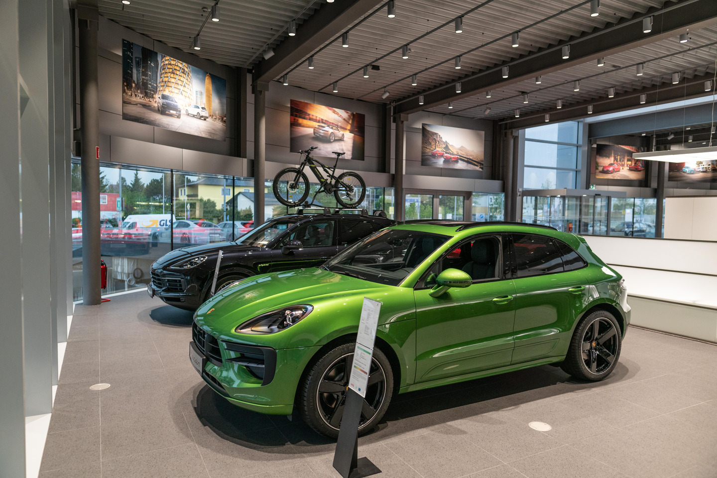 Neueröffnung des Porsche Zentrums bei Porsche Wien-Liesing - Porsche ...